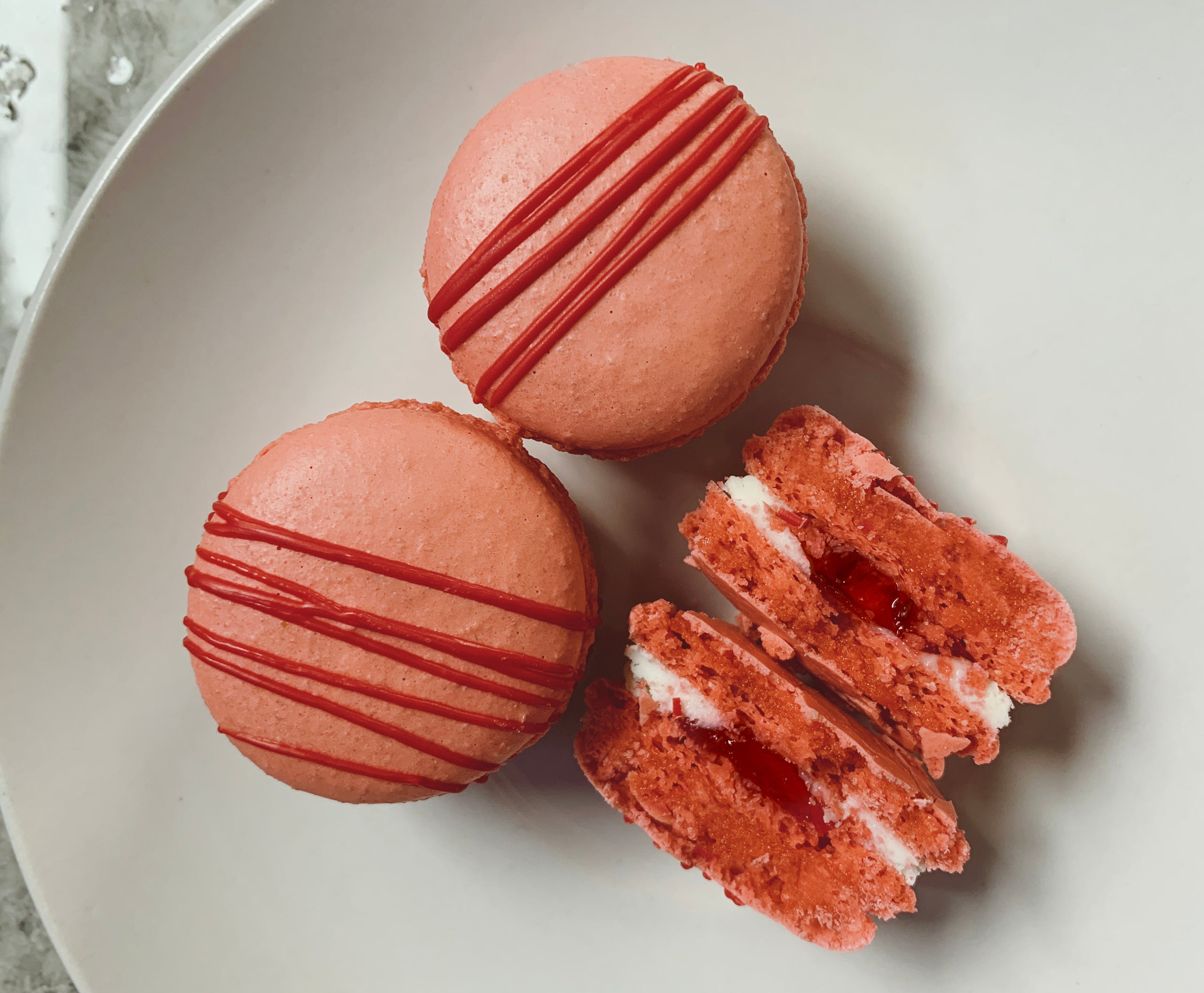 Cherry Almond | Emmys Macarons